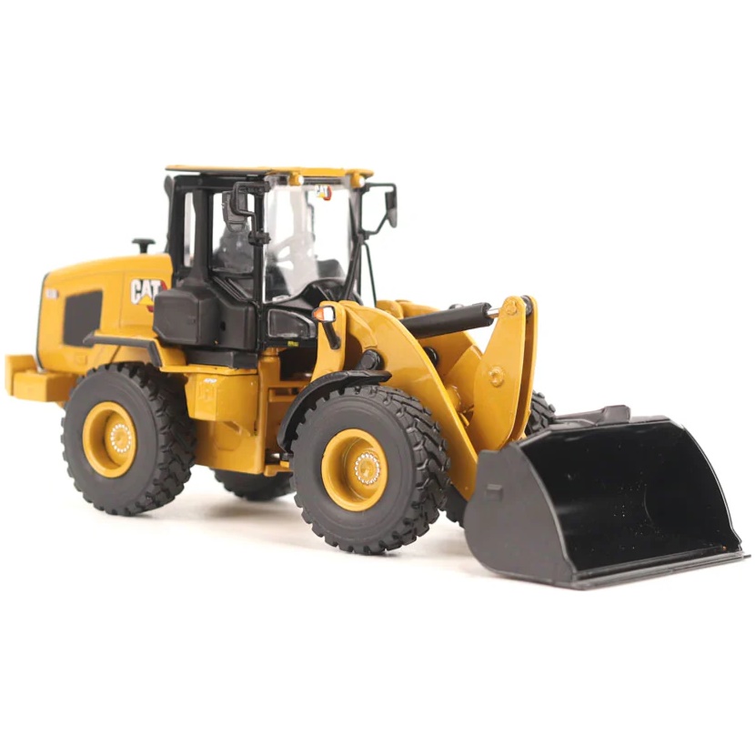 ScaleFarm.com: Scale model front loaders